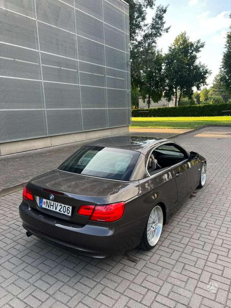 Brūns BMW 320 2010 Marijampole, ar dzinēja tilpumu 0.00 L un nobraukumu 319 tūkst. km par 7800 €, foto 18 vietnē AUTOMOTO.COM.LV