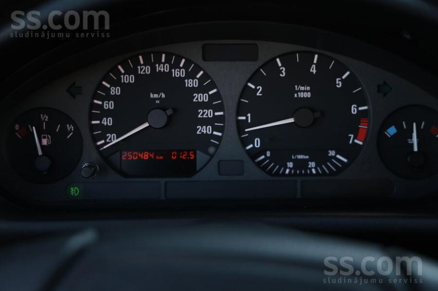 Brūns BMW 320 1996 Tukums, ar dzinēja tilpumu 2.00 L un nobraukumu 250 tūkst. km par 6900 €, foto 18 vietnē AUTOMOTO.COM.LV
