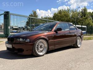 Brown BMW 320 2000 in Riga, with an engine capacity of 2.00 L and mileage of 348 thousand km for 2000 €, photo 6 on AUTOMOTO.COM.LV