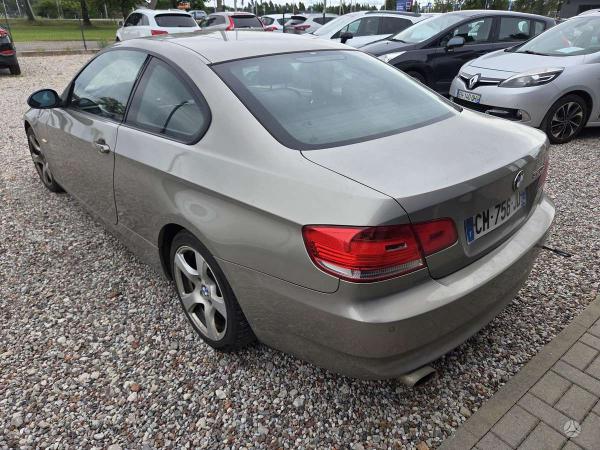 Brown BMW 320 2008 in Taurage, with an engine capacity of 2.00 L and mileage of 343 thousand km for 3200 €, photo 3 on AUTOMOTO.COM.LV