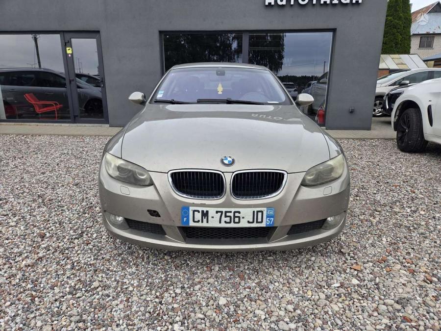 Brown BMW 320 2008 in Taurage, with an engine capacity of 2.00 L and mileage of 343 thousand km for 3200 €, photo 9 on AUTOMOTO.COM.LV