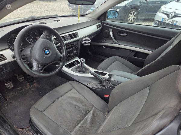 Brown BMW 320 2008 in Taurage, with an engine capacity of 2.00 L and mileage of 343 thousand km for 3200 €, photo 10 on AUTOMOTO.COM.LV