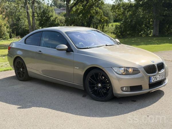 Brown BMW 320 2008 in Tukums, with an engine capacity of 2.00 L and mileage of 345 thousand km for 6590 €, photo 3 on AUTOMOTO.COM.LV