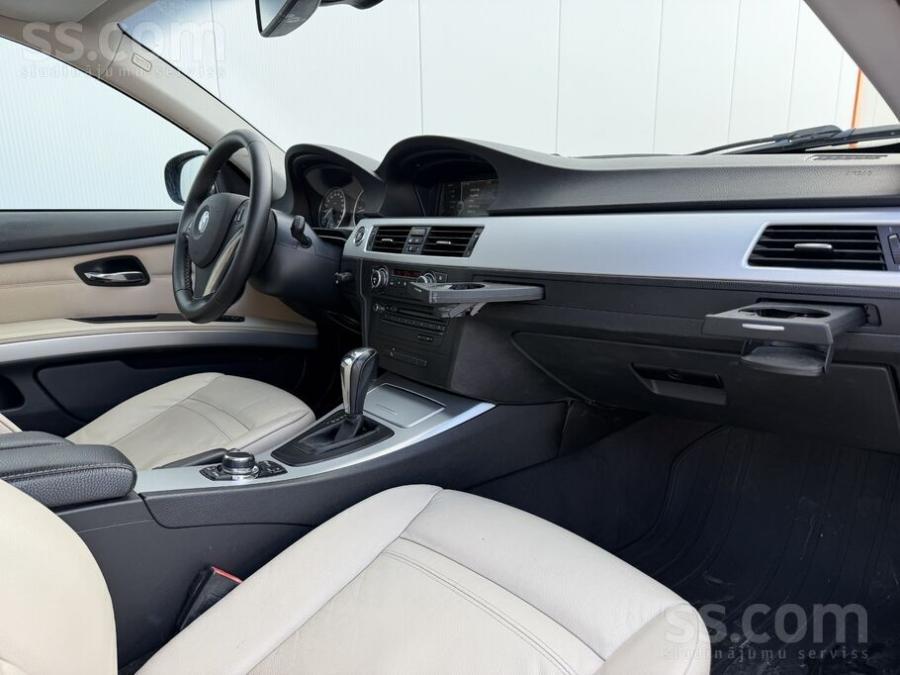 Brūns BMW 320 2010 Jelgava, ar dzinēja tilpumu 2.00 L un nobraukumu 285 tūkst. km par 7750 €, foto 13 vietnē AUTOMOTO.COM.LV