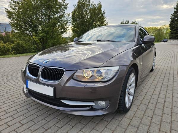 Brūns BMW 320 2011 Viļņa, ar dzinēja tilpumu 2.00 L un nobraukumu 301 tūkst. km par 6600 €, foto 2 vietnē AUTOMOTO.COM.LV