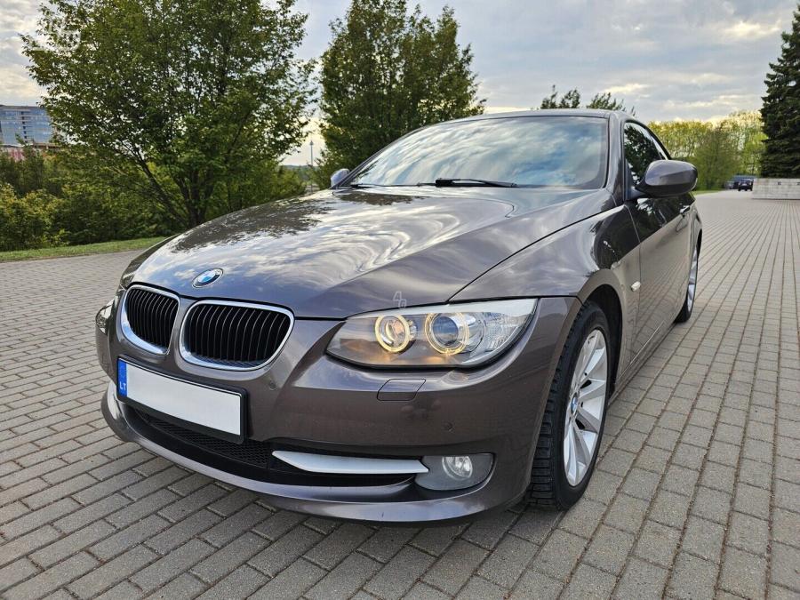 Brown BMW 320 2011 in Vilnius, with an engine capacity of 2.00 L and mileage of 301 thousand km for 6600 €, photo 3 on AUTOMOTO.COM.LV