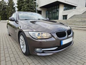 Brown BMW 320 2011 in Vilnius, with an engine capacity of 2.00 L and mileage of 301 thousand km for 6600 €, photo 13 on AUTOMOTO.COM.LV