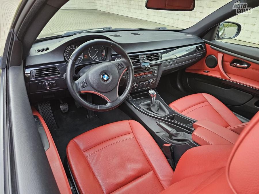 Brown BMW 320 2011 in Vilnius, with an engine capacity of 2.00 L and mileage of 301 thousand km for 6600 €, photo 16 on AUTOMOTO.COM.LV