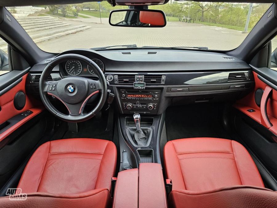 Brown BMW 320 2011 in Vilnius, with an engine capacity of 2.00 L and mileage of 301 thousand km for 6600 €, photo 21 on AUTOMOTO.COM.LV