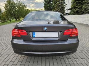 Brown BMW 320 2011 in Vilnius, with an engine capacity of 2.00 L and mileage of 301 thousand km for 6300 €, photo 7 on AUTOMOTO.COM.LV
