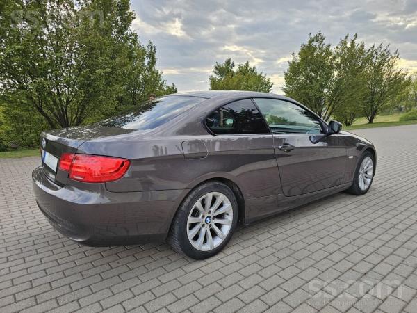 Brūns BMW 320 2011 Viļņa, ar dzinēja tilpumu 2.00 L un nobraukumu 301 tūkst. km par 6300 €, foto 8 vietnē AUTOMOTO.COM.LV