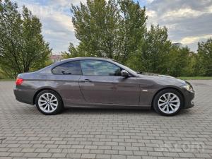 Brown BMW 320 2011 in Vilnius, with an engine capacity of 2.00 L and mileage of 301 thousand km for 6300 €, photo 10 on AUTOMOTO.COM.LV