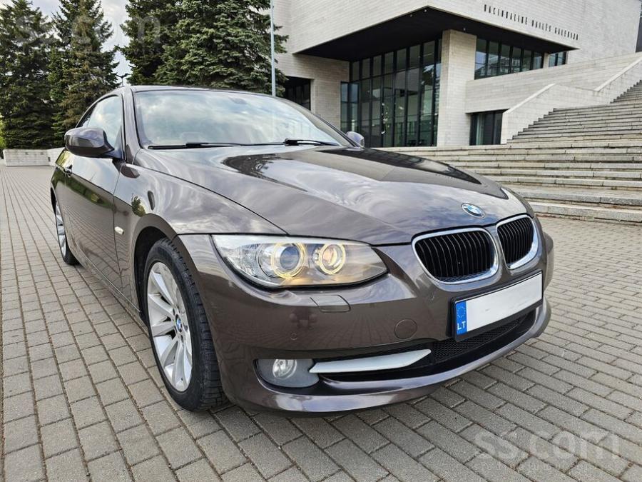 Brown BMW 320 2011 in Vilnius, with an engine capacity of 2.00 L and mileage of 301 thousand km for 6300 €, photo 11 on AUTOMOTO.COM.LV