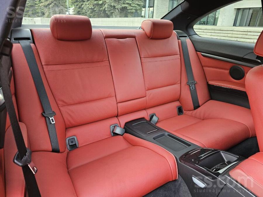 Brown BMW 320 2011 in Vilnius, with an engine capacity of 2.00 L and mileage of 301 thousand km for 6300 €, photo 22 on AUTOMOTO.COM.LV