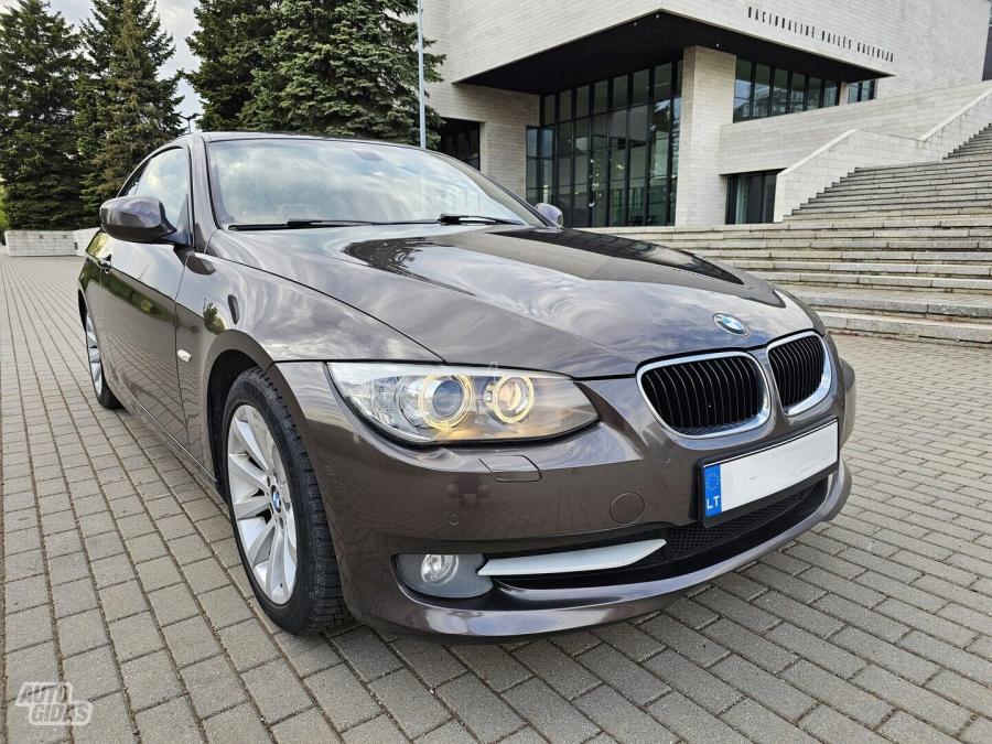 Brown BMW 320 2011 in Radviliskis, with an engine capacity of 2.00 L and mileage of 301 thousand km for 6200 €, photo 1 on AUTOMOTO.COM.LV