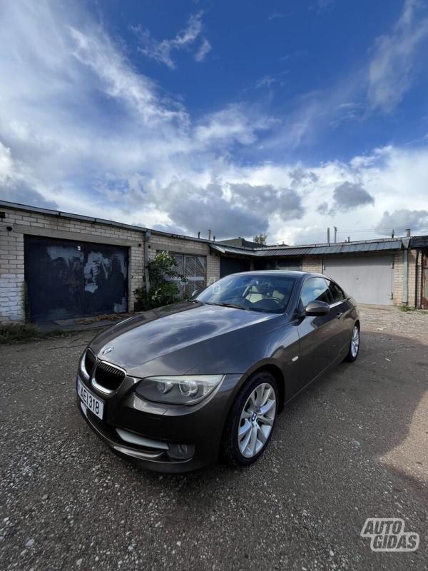 Brūns BMW 320 2011 Jonava, ar dzinēja tilpumu 2.00 L un nobraukumu 300 tūkst. km par 7800 €, foto 7 vietnē AUTOMOTO.COM.LV