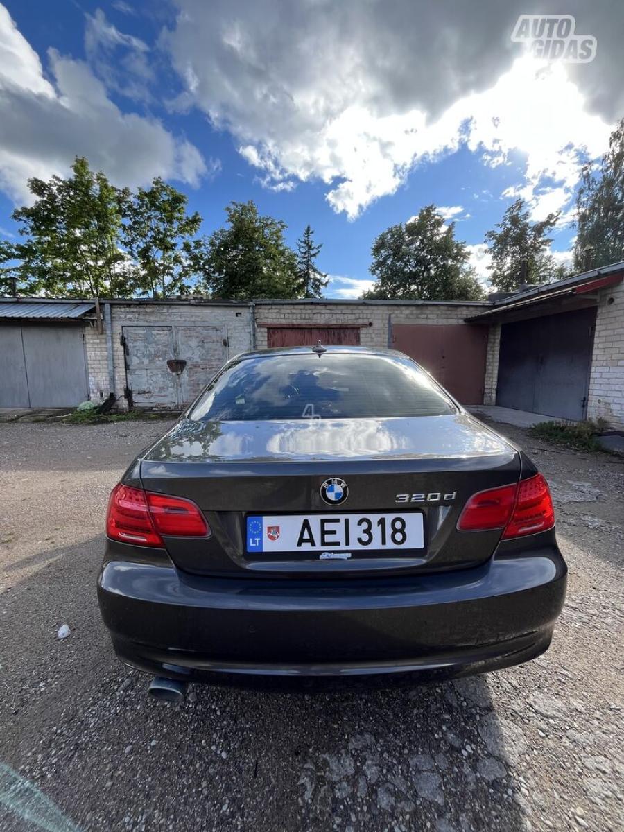 Brūns BMW 320 2011 Jonava, ar dzinēja tilpumu 2.00 L un nobraukumu 300 tūkst. km par 7800 €, foto 11 vietnē AUTOMOTO.COM.LV