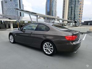 Brūns BMW 320 2011 Viļņa, ar dzinēja tilpumu 2.00 L un nobraukumu 300 tūkst. km par 7500 €, foto 4 vietnē AUTOMOTO.COM.LV
