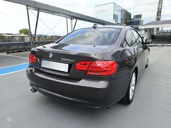 Brūns BMW 320 2011 Viļņa, ar dzinēja tilpumu 2.00 L un nobraukumu 300 tūkst. km par 7500 €, foto 5 vietnē AUTOMOTO.COM.LV