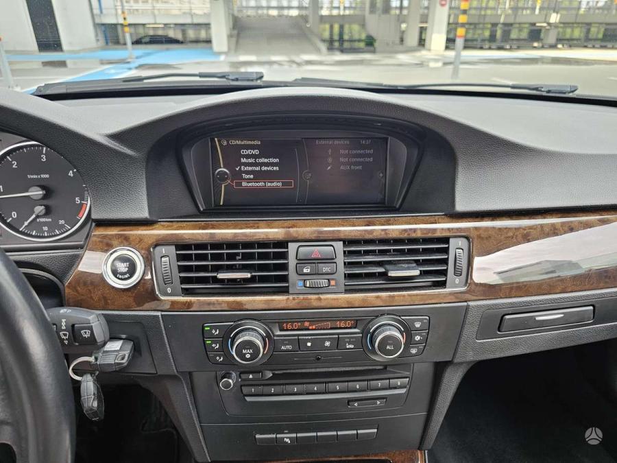 Brūns BMW 320 2011 Viļņa, ar dzinēja tilpumu 2.00 L un nobraukumu 300 tūkst. km par 7500 €, foto 22 vietnē AUTOMOTO.COM.LV