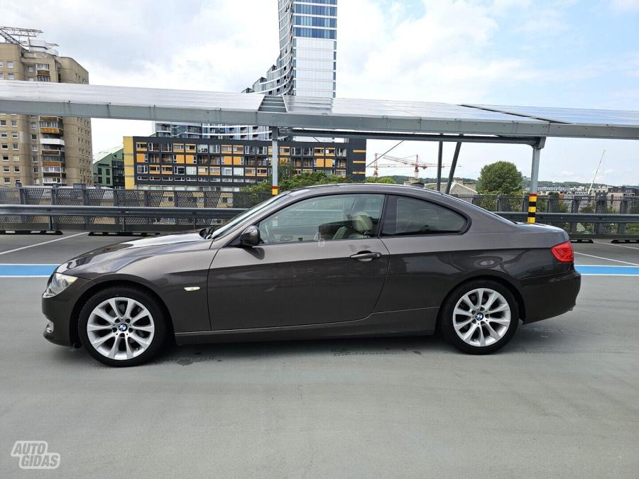 Brūns BMW 320 2011 Viļņa, ar dzinēja tilpumu 2.00 L un nobraukumu 300 tūkst. km par 7500 €, foto 4 vietnē AUTOMOTO.COM.LV