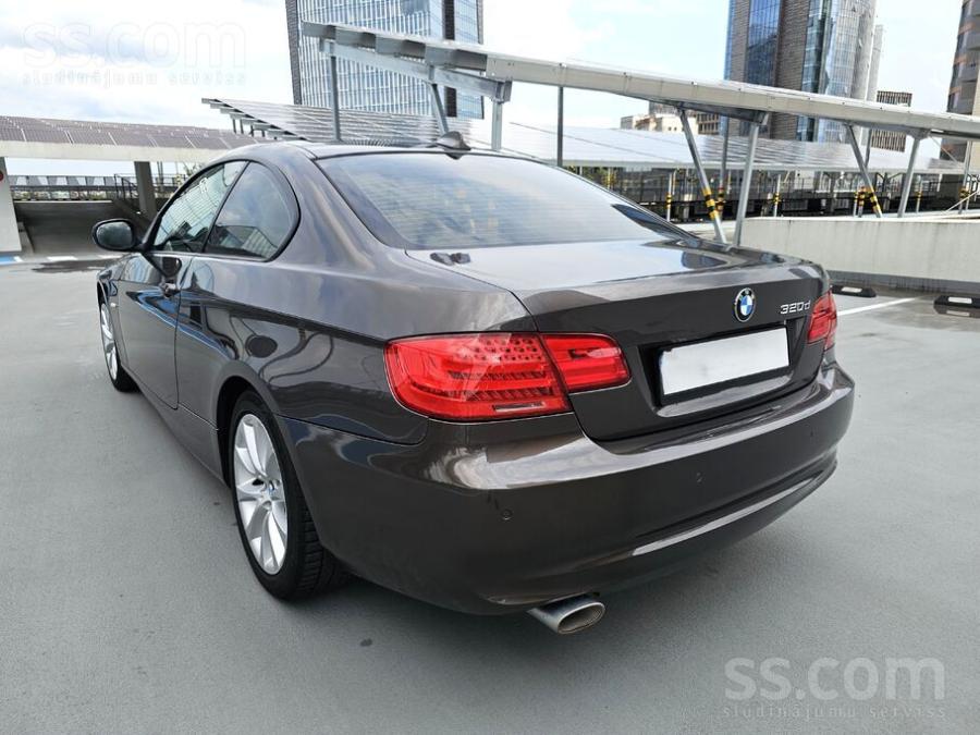 Brūns BMW 320 2011 Viļņa, ar dzinēja tilpumu 2.00 L un nobraukumu 301 tūkst. km par 6999 €, foto 6 vietnē AUTOMOTO.COM.LV