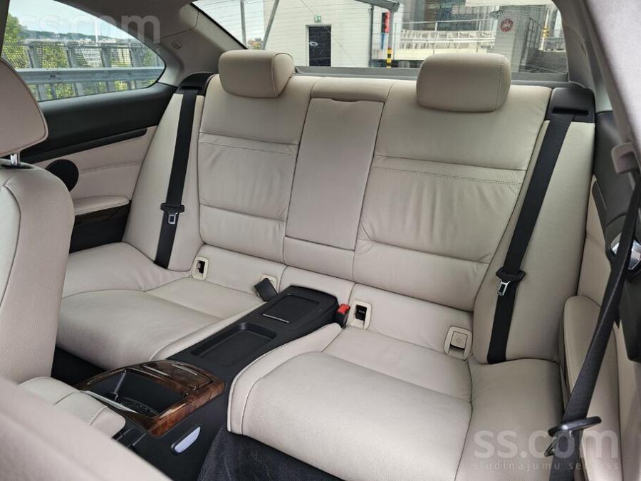 Brūns BMW 320 2011 Viļņa, ar dzinēja tilpumu 2.00 L un nobraukumu 301 tūkst. km par 6999 €, foto 15 vietnē AUTOMOTO.COM.LV