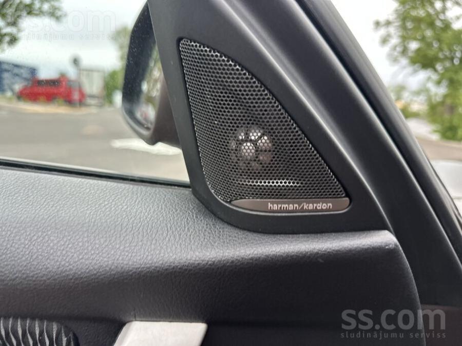 Brown BMW 320 2013 in Riga, with an engine capacity of 2.00 L and mileage of 280 thousand km for 6900 €, photo 8 on AUTOMOTO.COM.LV