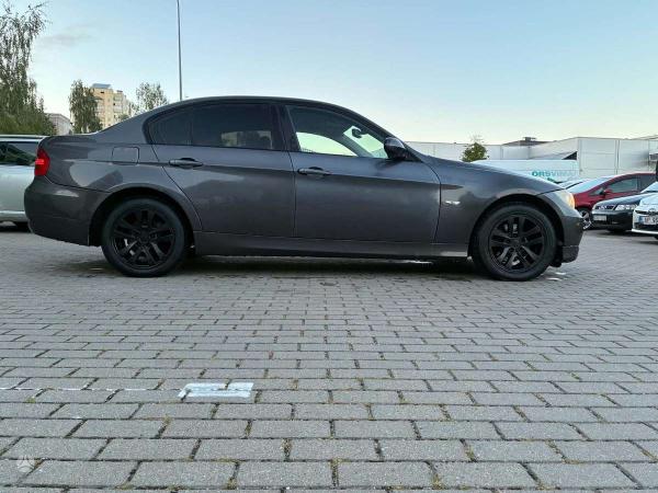 Brūns BMW 320 2006 Viļņa, ar dzinēja tilpumu 2.00 L un nobraukumu 398 tūkst. km par 2400 €, foto 7 vietnē AUTOMOTO.COM.LV