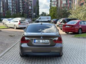 Brown BMW 320 2007 in Riga, with an engine capacity of 2.00 L and mileage of 210 thousand km for 4390 €, photo 5 on AUTOMOTO.COM.LV