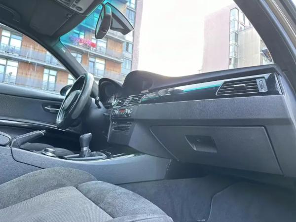Brūns BMW 320 2007 Rīga, ar dzinēja tilpumu 2.00 L un nobraukumu 210 tūkst. km par 4390 €, foto 9 vietnē AUTOMOTO.COM.LV
