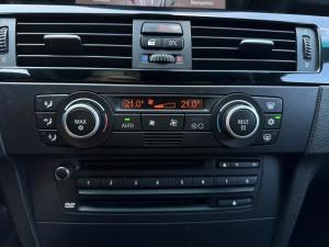 Brown BMW 320 2007 in Riga, with an engine capacity of 2.00 L and mileage of 210 thousand km for 4390 €, photo 19 on AUTOMOTO.COM.LV