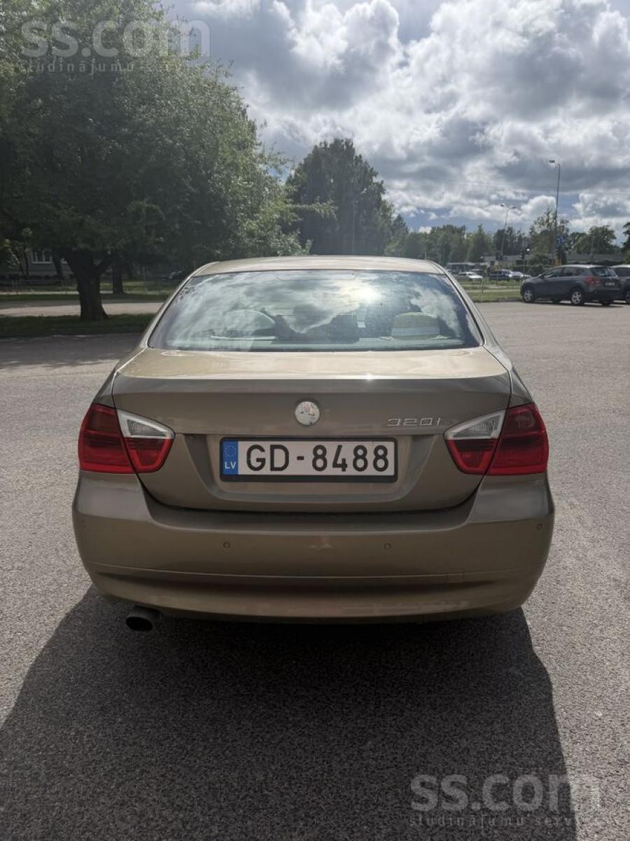 Brown BMW 320 2007 in Riga, with an engine capacity of 2.00 L and mileage of 131 thousand km for 2750 €, photo 7 on AUTOMOTO.COM.LV