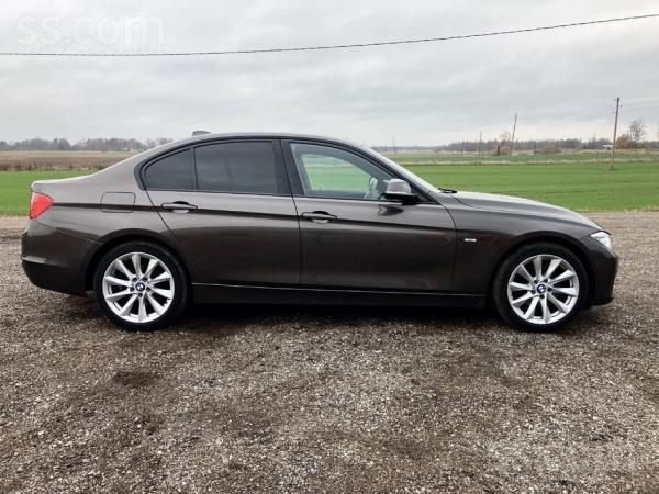 Brūns BMW 320 2012 Talsi, ar dzinēja tilpumu 2.00 L un nobraukumu 247 tūkst. km par 10999 €, foto 2 vietnē AUTOMOTO.COM.LV