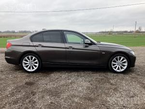 Brown BMW 320 2012 in Talsi, with an engine capacity of 2.00 L and mileage of 247 thousand km for 10999 €, photo 2 on AUTOMOTO.COM.LV