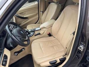 Brown BMW 320 2012 in Jurbarkas, with an engine capacity of 2.00 L and mileage of 235 thousand km for 8250 €, photo 13 on AUTOMOTO.COM.LV
