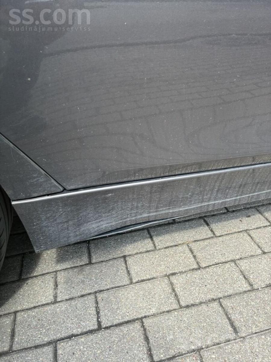 Brown BMW 320 2012 in Riga, with an engine capacity of 3.00 L and mileage of 181 thousand km for 8000 €, photo 6 on AUTOMOTO.COM.LV