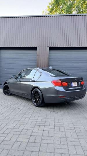 Brūns BMW 320 2013 Kaišiadorys, ar dzinēja tilpumu 2.00 L un nobraukumu 266 tūkst. km par 7850 €, foto 4 vietnē AUTOMOTO.COM.LV