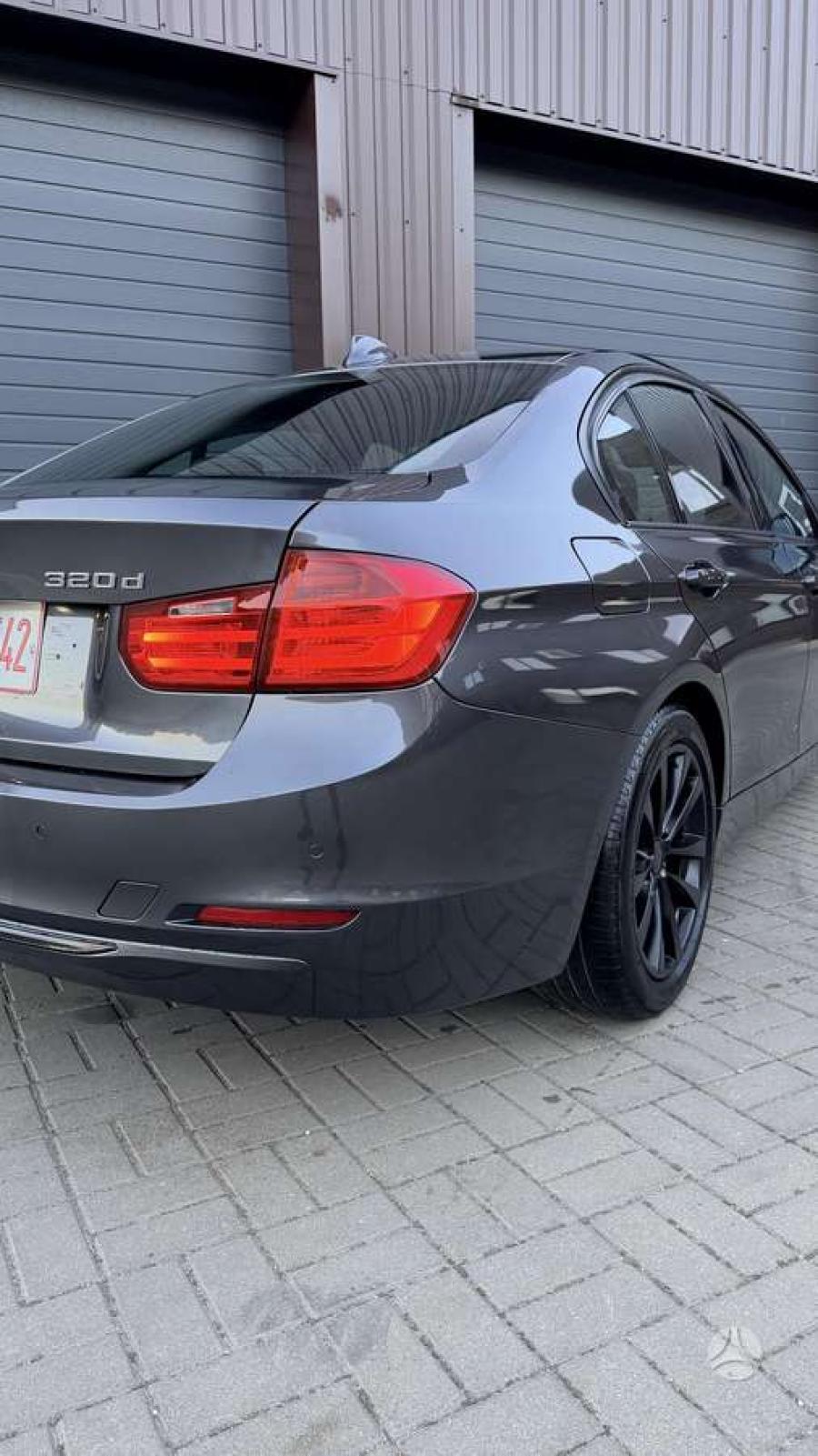 Brūns BMW 320 2013 Kaišiadorys, ar dzinēja tilpumu 2.00 L un nobraukumu 266 tūkst. km par 7850 €, foto 21 vietnē AUTOMOTO.COM.LV