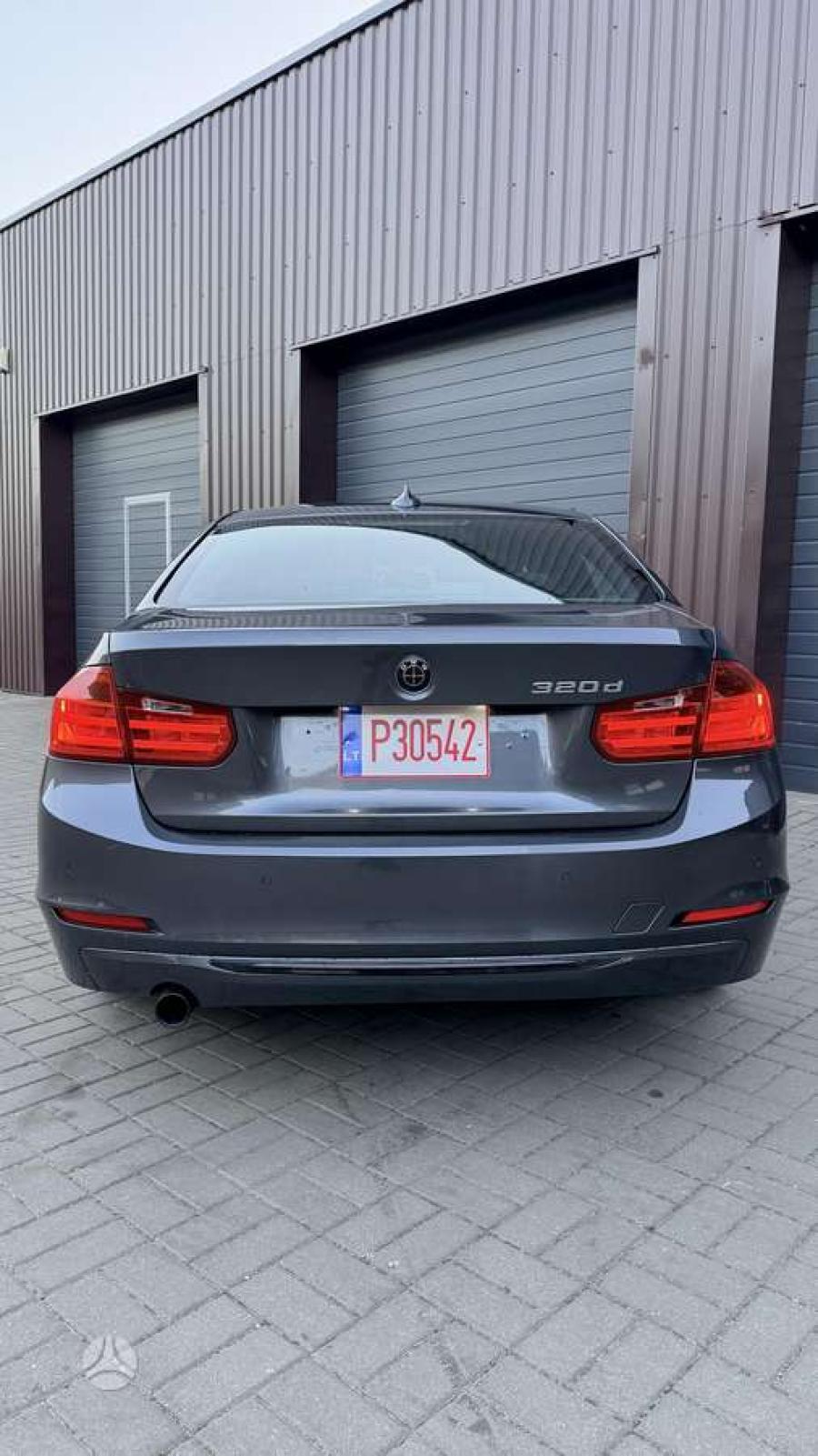 Brūns BMW 320 2013 Kaišiadorys, ar dzinēja tilpumu 2.00 L un nobraukumu 266 tūkst. km par 7850 €, foto 27 vietnē AUTOMOTO.COM.LV