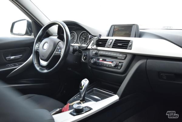 Brown BMW 320 2013 in Vilnius, with an engine capacity of 2.00 L and mileage of 303 thousand km for 7700 €, photo 8 on AUTOMOTO.COM.LV