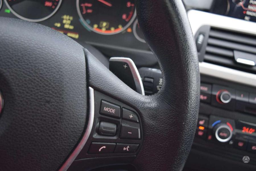 Brown BMW 320 2014 in Vilnius, with an engine capacity of 2.00 L and mileage of 272 thousand km for 9750 €, photo 19 on AUTOMOTO.COM.LV