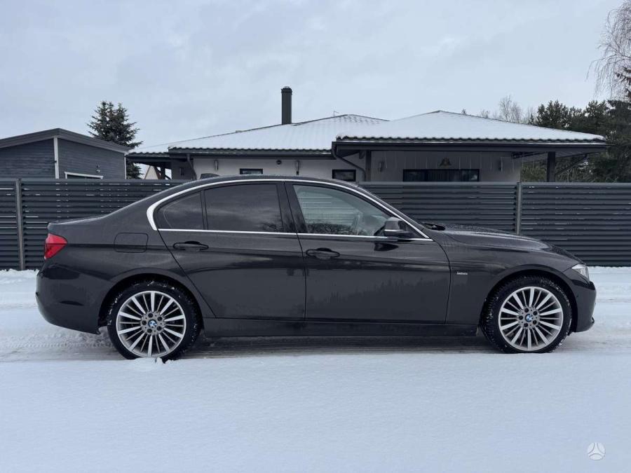 Brown BMW 320 2015 in Jurbarkas, with an engine capacity of 2.00 L and mileage of 125 thousand km for 14700 €, photo 1 on AUTOMOTO.COM.LV