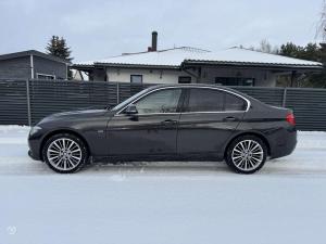 Brown BMW 320 2015 in Jurbarkas, with an engine capacity of 2.00 L and mileage of 125 thousand km for 14700 €, photo 8 on AUTOMOTO.COM.LV