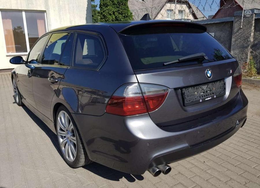 Brown BMW 320 2005 in Siauliai, with an engine capacity of 2.00 L and mileage of 298 thousand km for 3650 €, photo 9 on AUTOMOTO.COM.LV