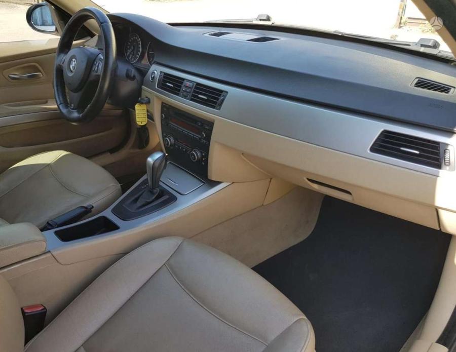 Brown BMW 320 2005 in Siauliai, with an engine capacity of 2.00 L and mileage of 298 thousand km for 3650 €, photo 10 on AUTOMOTO.COM.LV