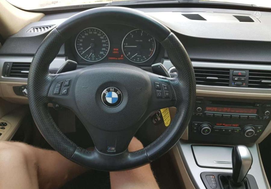 Brown BMW 320 2005 in Siauliai, with an engine capacity of 2.00 L and mileage of 298 thousand km for 3650 €, photo 14 on AUTOMOTO.COM.LV