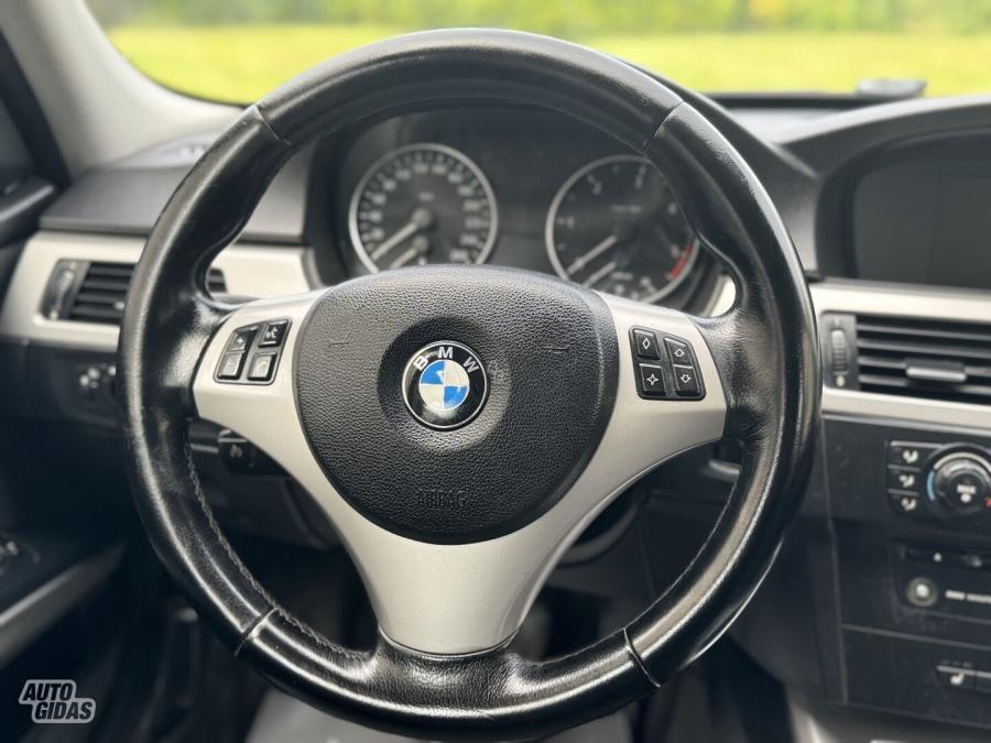 Brūns BMW 320 2006 Kauņa, ar dzinēja tilpumu 2.00 L un nobraukumu 305 tūkst. km par 3350 €, foto 15 vietnē AUTOMOTO.COM.LV