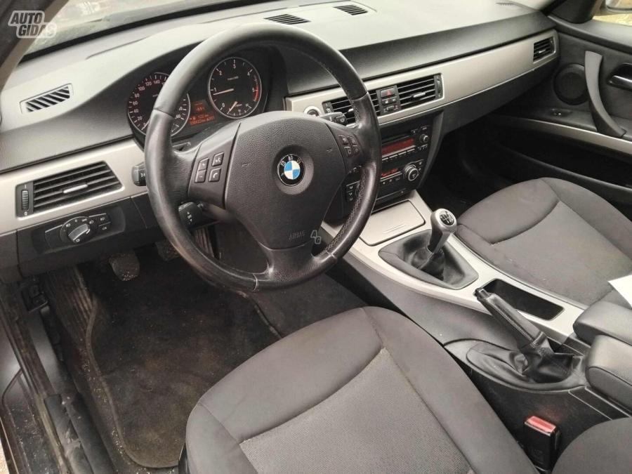 Brūns BMW 320 2007 Kelmė, ar dzinēja tilpumu 2.00 L un nobraukumu 330 tūkst. km par 3000 €, foto 7 vietnē AUTOMOTO.COM.LV