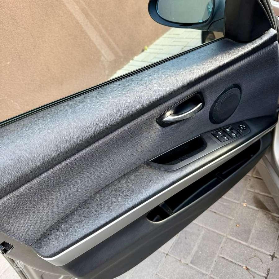 Brūns BMW 320 2008 Kaišiadorys, ar dzinēja tilpumu 2.00 L un nobraukumu 299 tūkst. km par 3650 €, foto 28 vietnē AUTOMOTO.COM.LV